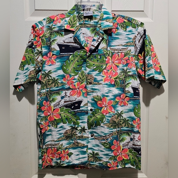 royal creations | Shirts | Royal Creations Hawaiian Shirt Men Small ...